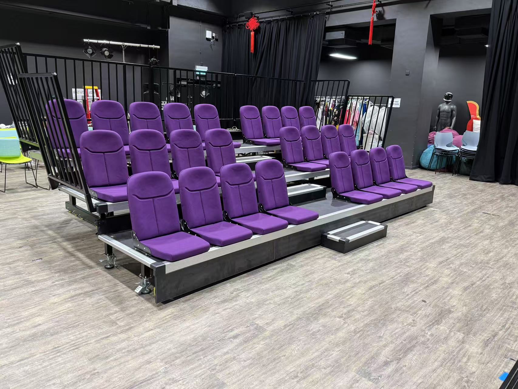 Telescopic platform seating – JUYISEATING